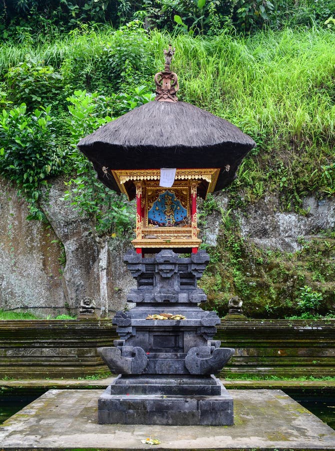 A Small Altar at the Hindu Temple in Bali, Indonesia Editorial Stock ...