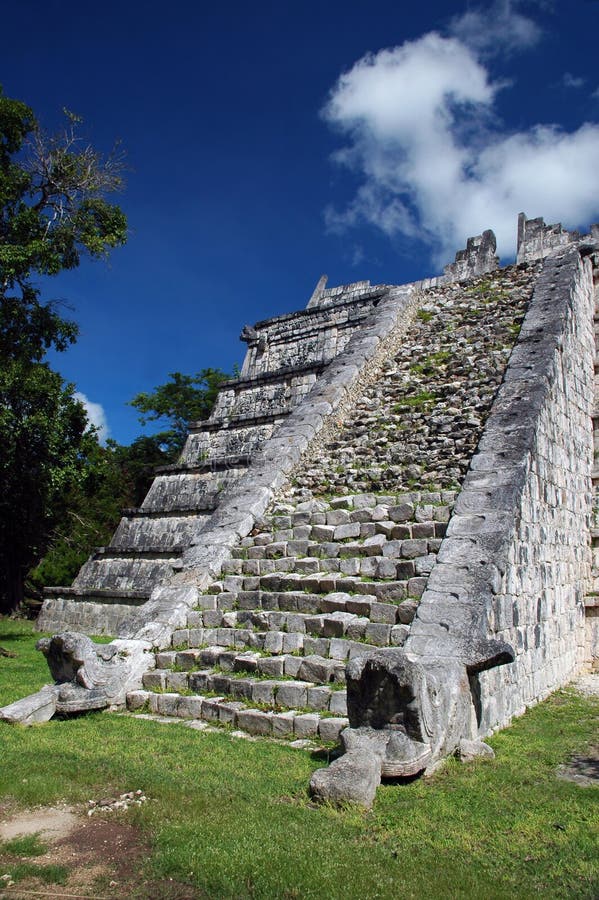 3+ Small ancient mayan pyramid Free Stock Photos - StockFreeImages
