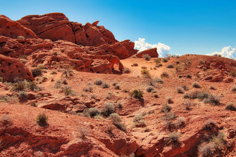 Small Arch Near Arrowhead Trail, Valley of Fire State Park Nevada ...