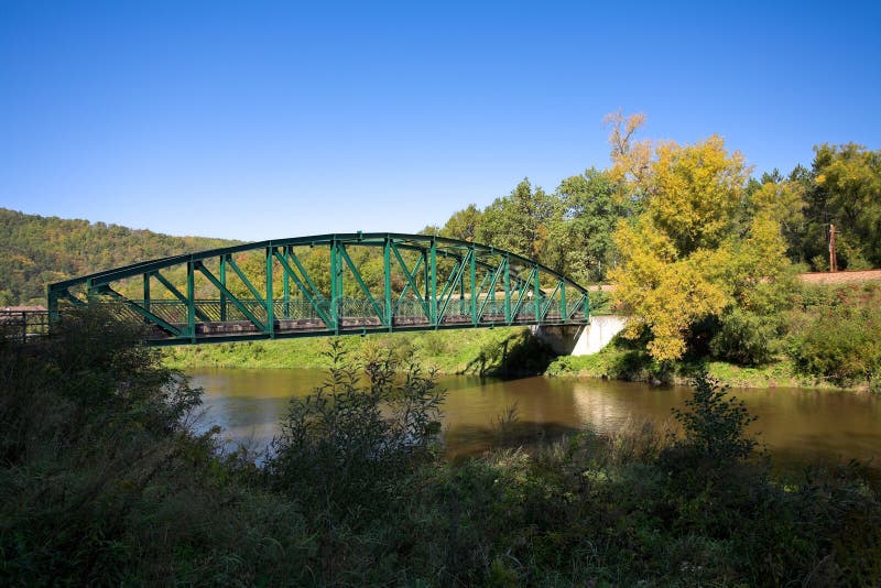 Covered Red Bridge, West Cornwall Covered Bridge Over Housatonic River ...