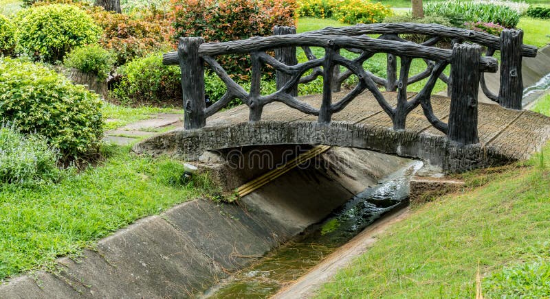 Small bridge in garden stock photo. Image of garden, scenic - 78272396