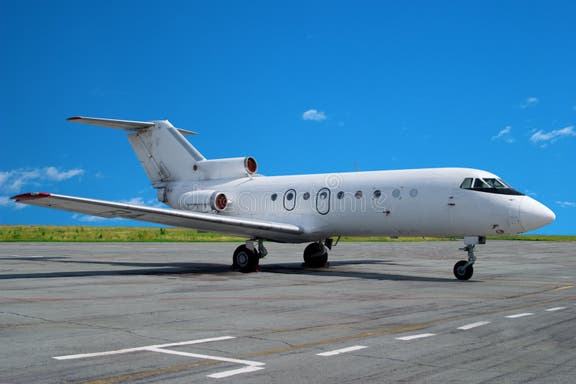 Small business jet stock image. Image of field, luxury - 10673539