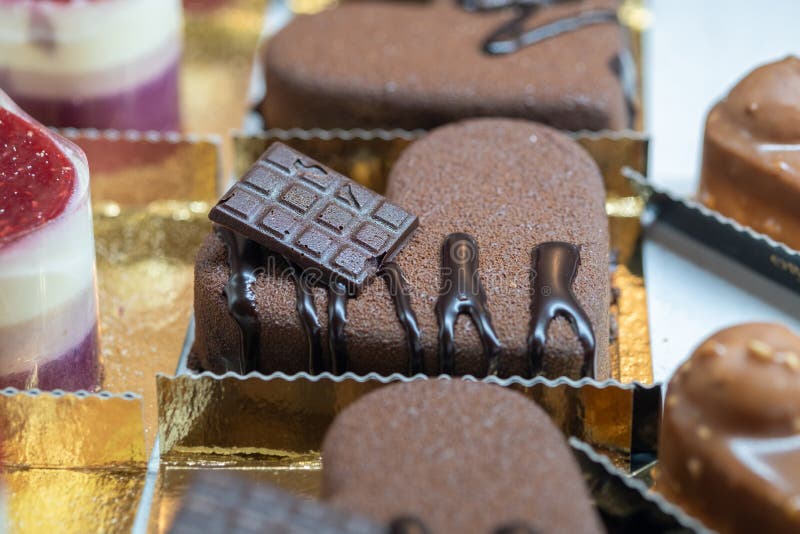 Small Chocolate Heart Shape Cakes Stock Photo - Image of cakes, bakery ...