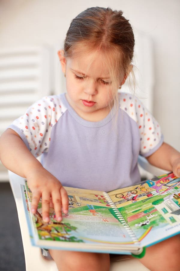 Girl reading stock image. Image of hobby, book, felicity - 6645855