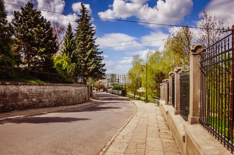 Nice Garden between the Buildings Stock Photo - Image of bridge, garden ...