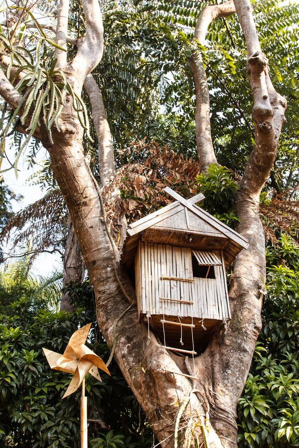 Small house stock image. Image of footpath, window, exterior - 37879929