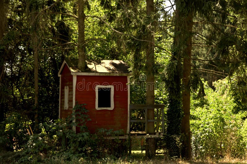 A small hut in the forest stock photo. Image of forest - 97191820