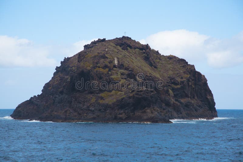 Small island in the ocean stock image. Image of island - 86529597