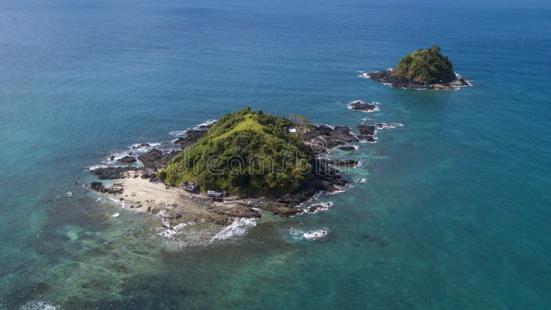 Small Islands with Rocky Cliffs Stock Photo - Image of holiday, islands ...