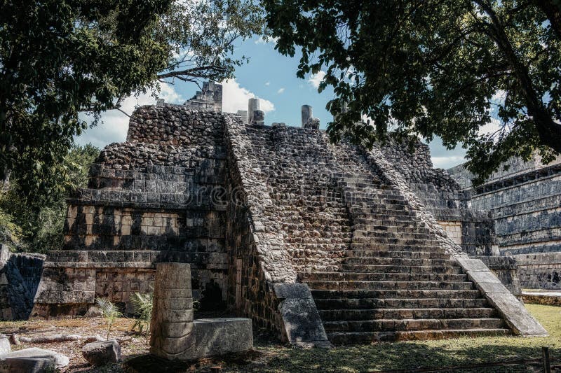 Small Mayan Pyramid Forest Chichen Itza Archaeological Site Stock ...