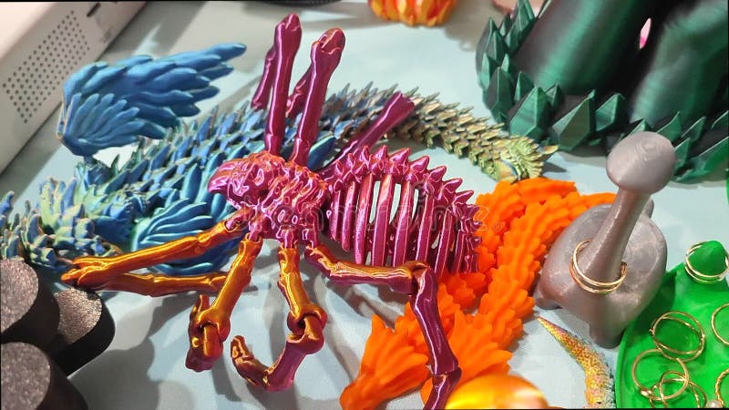 Small Model Skeleton Spider Printed 3D Printer from Molten Plastic of ...