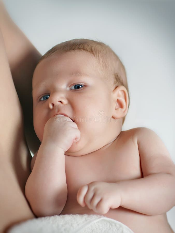 Small Newborn baby stock image. Image of born, health - 17678519