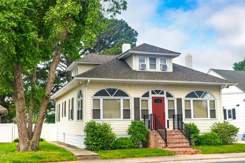 Small Nice House in Village Near the Atlantic Ocean Editorial Photo ...