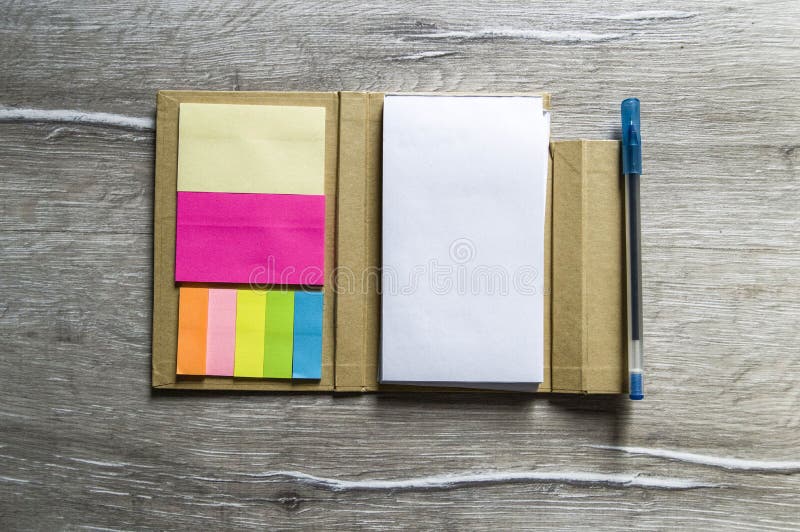 Small Note with Sticky Paper for Business People, Teachers and Students ...