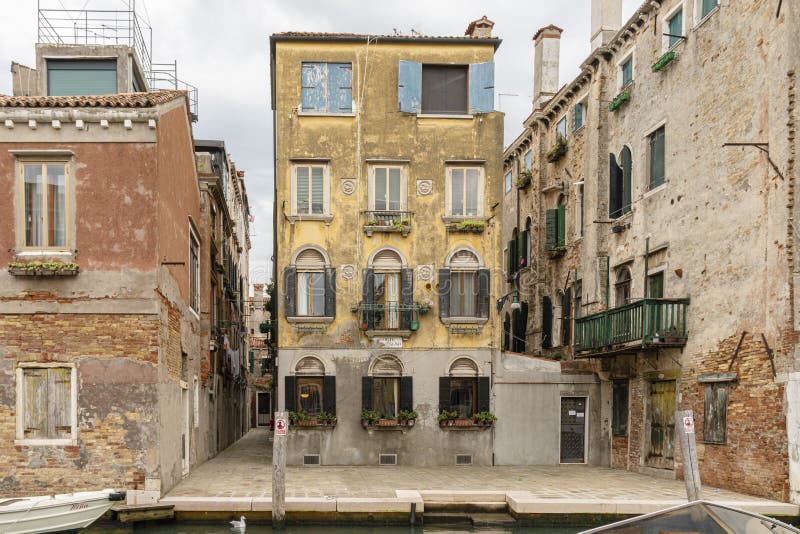 Small Old and Narrow Palace in Venice Stock Image - Image of flowerpots ...