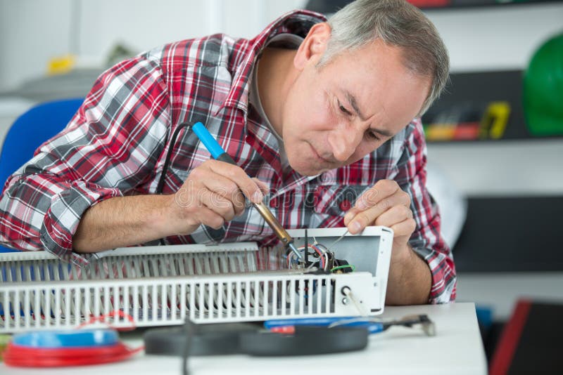 466 Technician Assembler Stock Photos - Free & Royalty-Free Stock ...