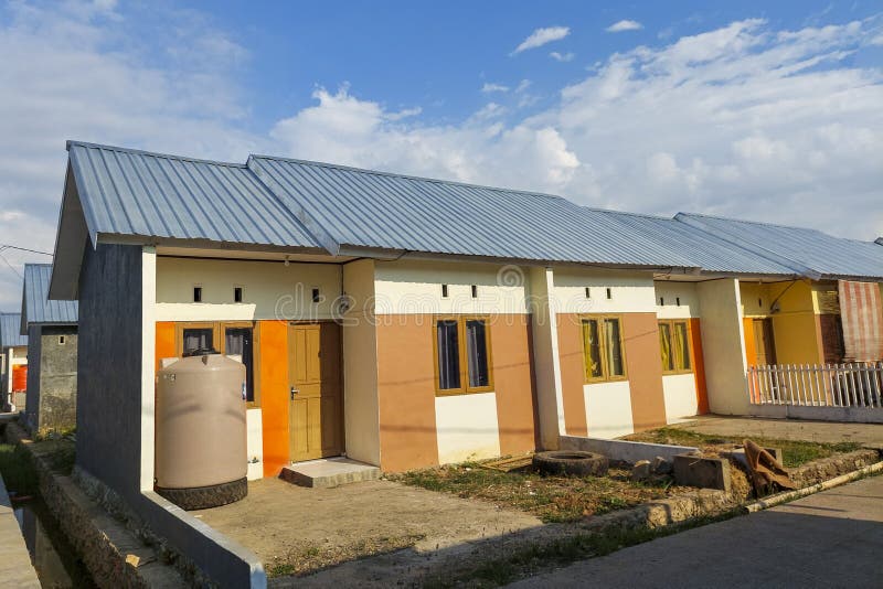 Small Permanent Houses in a Row Stock Photo - Image of cost, elderly ...
