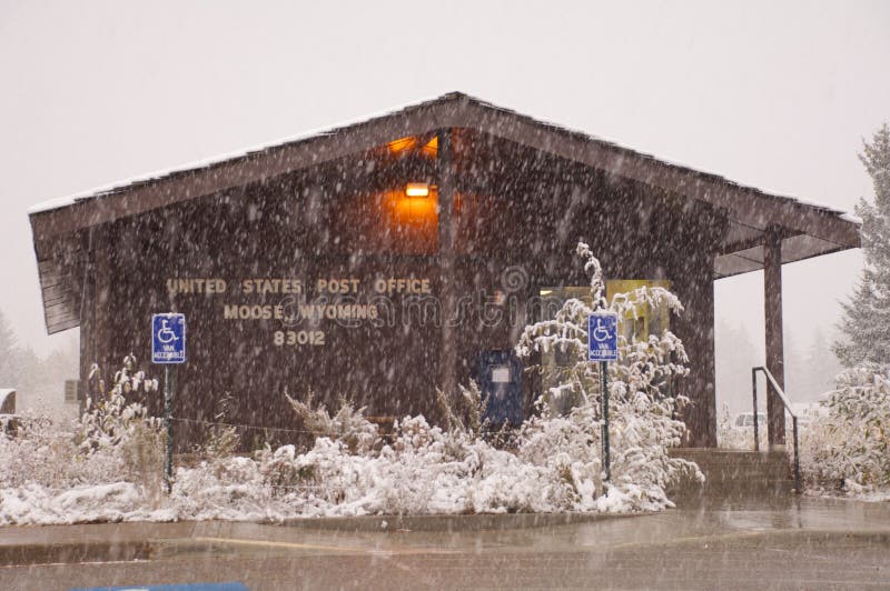 Small Post Office editorial photography. Image of snowing - 17287267