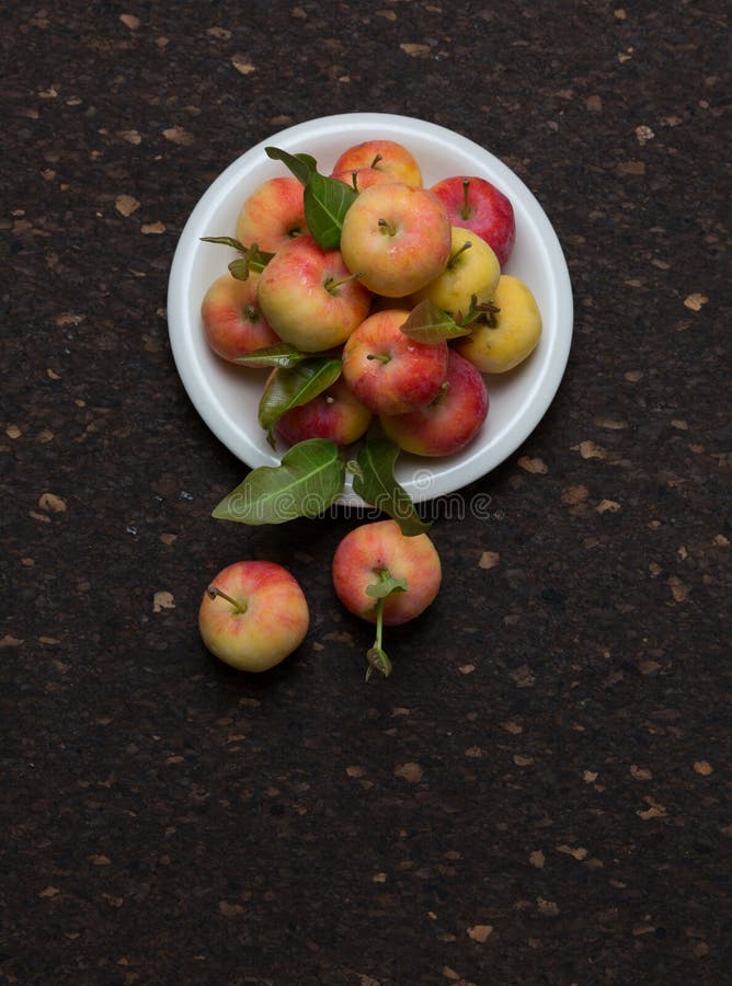 Small Red Apples on the Dish Stock Image - Image of healthy, fruit ...