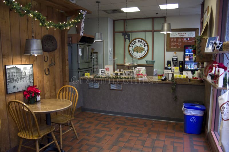 Small restaurant editorial image. Image of interiors - 48728335