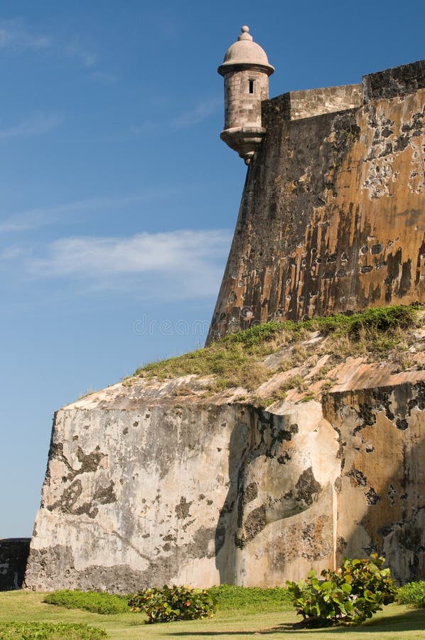 A Small turret on the wall stock image. Image of stopping - 12375349