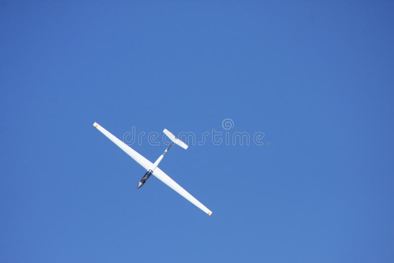 Small white glider editorial stock image. Image of flight - 25514419