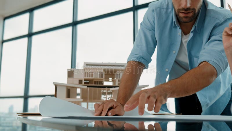 Smart Architect Hand Using Project Plan Explain House Construction ...