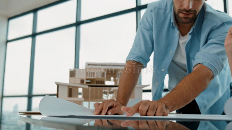 Smart Architect Hand Using Project Plan Explain House Construction ...