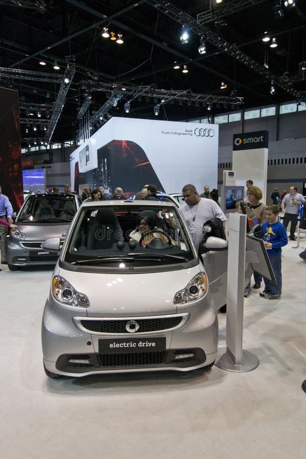 Smart bil 2013 redaktionell arkivbild. Bild av smart - 29190967