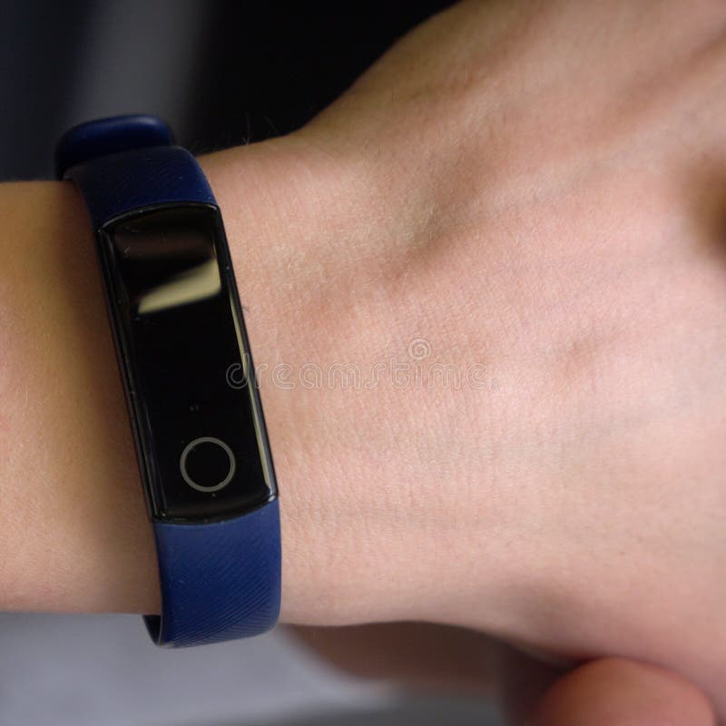 Smart watch on man`s hand stock image. Image of electronic - 210125737