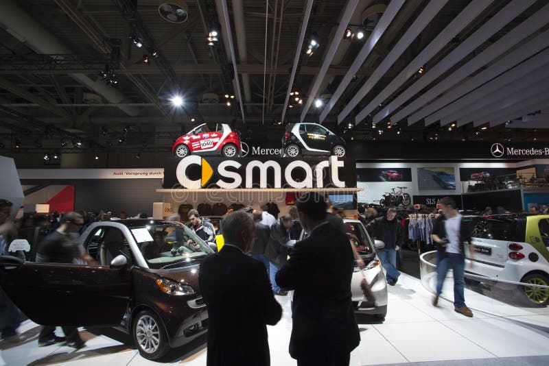 Smart Car Exhibit at 2010 Autoshow Editorial Photography - Image of ...