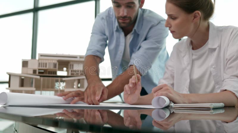 Smart Engineer Using Project Plan Explain House Model Construction ...