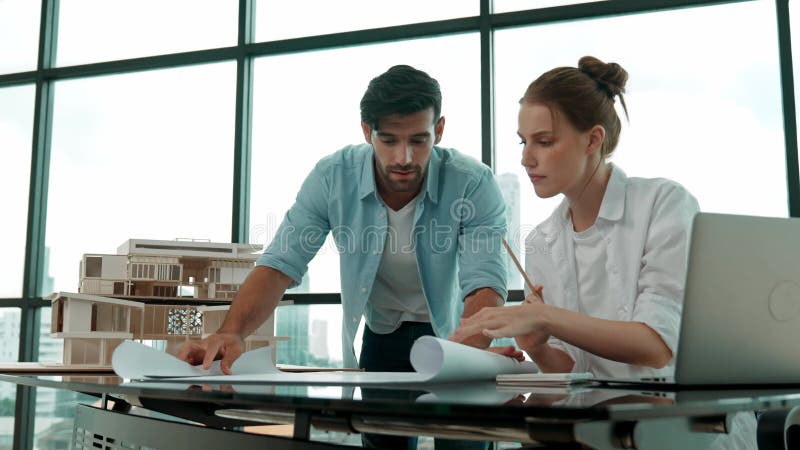 Smart Engineer Using Project Plan Explain House Model Construction ...