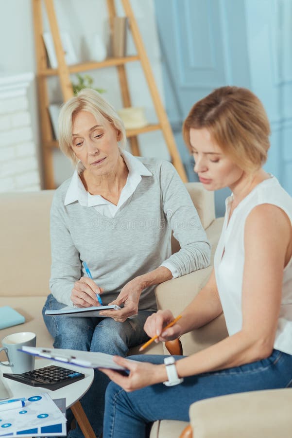 Smart Financial Advisor Explaining Everything and Showing the Documents ...