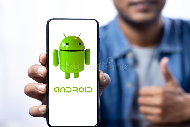 Smart phone technology editorial photography. Image of close - 259535487