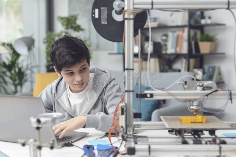 511 Printing Pictures 3d Printer Home Stock Photos - Free & Royalty ...