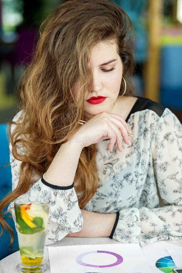 Smart Successful Woman Thinks Over the Execution of Tasks. Citrus Tea ...