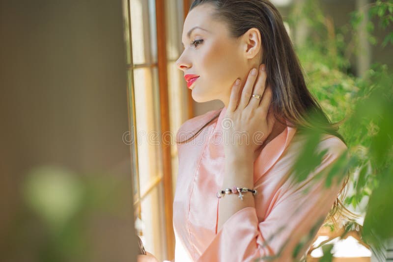 Smart Woman Next To the Retro Car Stock Image - Image of family, makeup ...