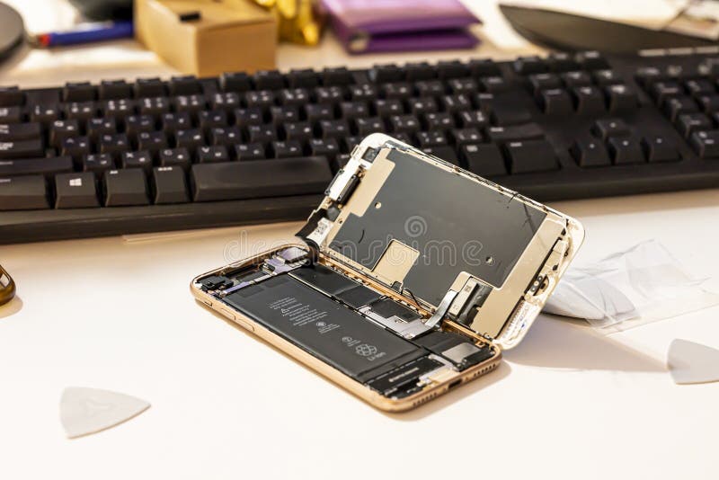 Smartphone Battery Replacement, Repair, LCD Panel Replacement Stock ...