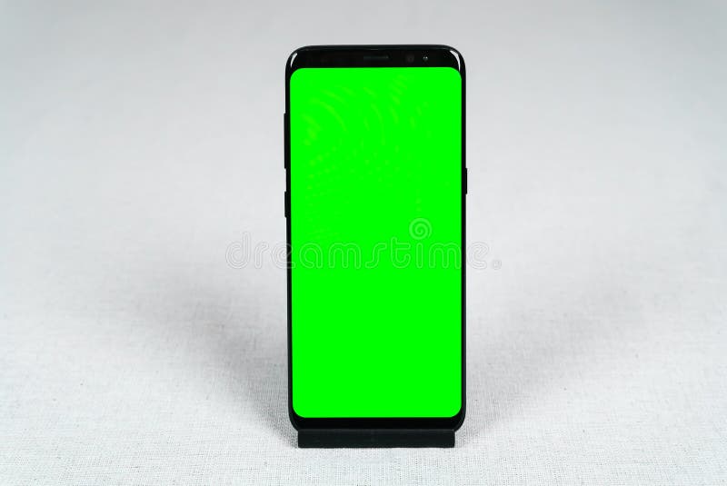 Smartphone with Blank Green Screen Mock Up Stock Image - Image of ...