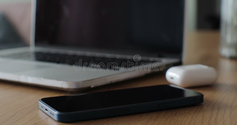 Smartphone Mobile Receiving Message Notification on Smartphone Screen ...