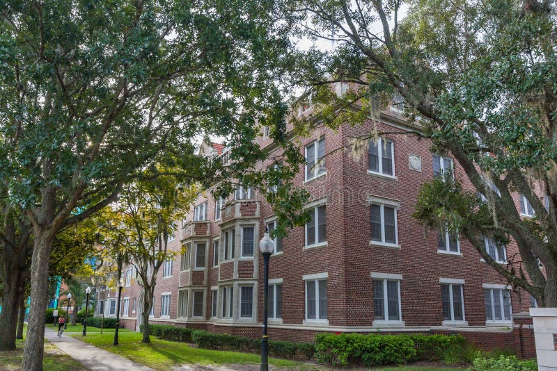 George a. Smathers Libraries at the University of Florida Editorial ...