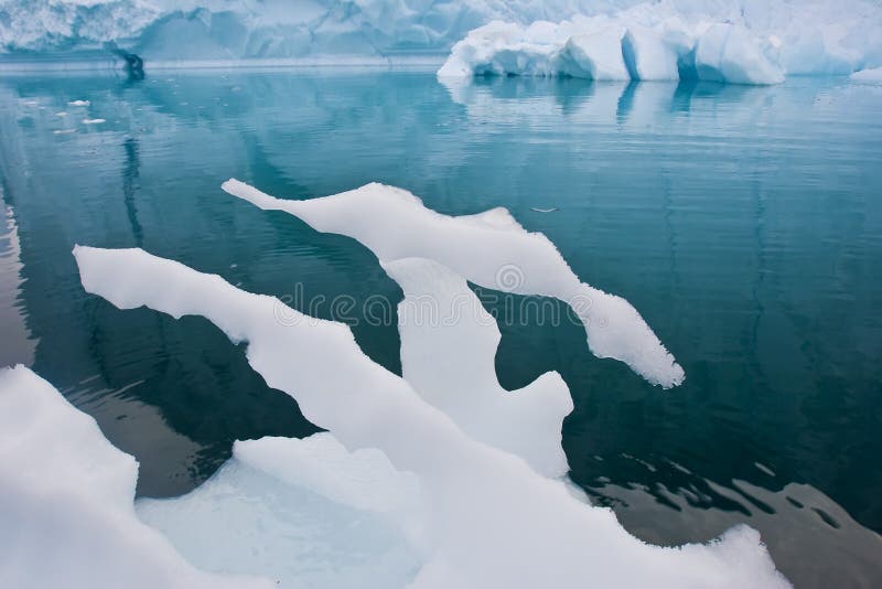 Arktisch ijs en geologie stock afbeelding. Image of canada - 17901967