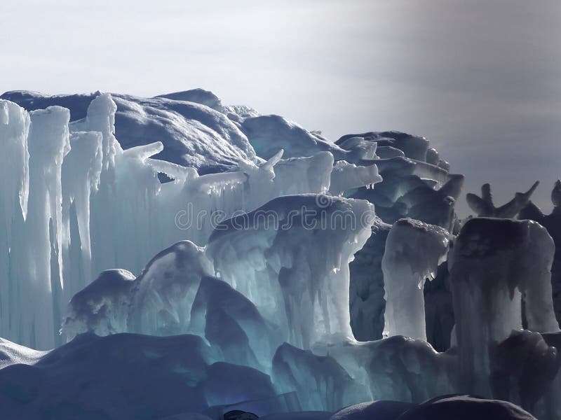 Smeltend ijs stock foto. Image of smelting, bevroren - 93516546