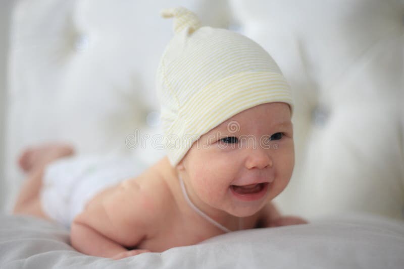 Smiling new borng baby stock image. Image of beautiful - 39614713