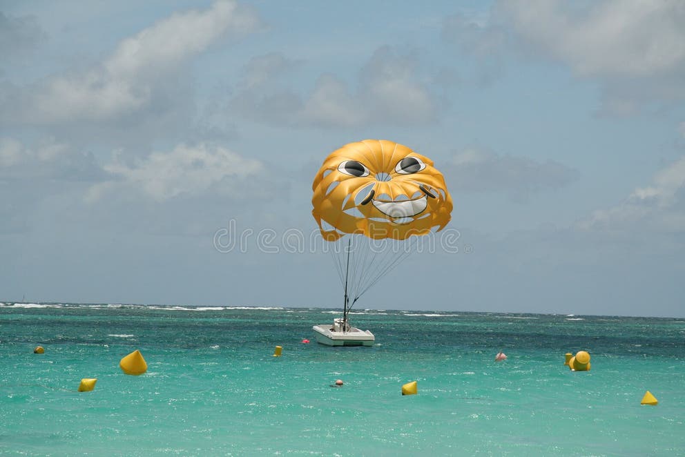 Smiling Parasail stock image. Image of adventure, orient - 6616535
