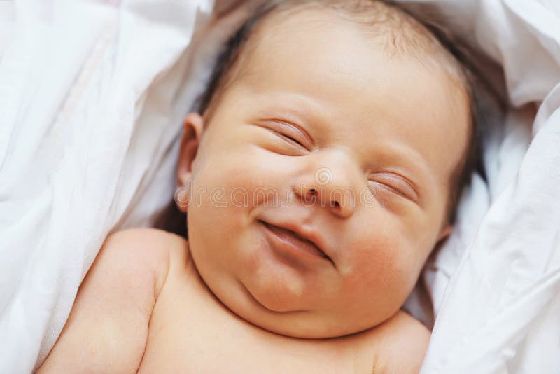 Squint of newborn baby stock image. Image of birthday - 36100187