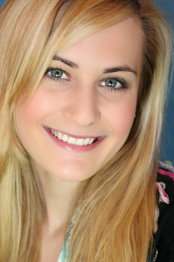 Blonde Woman Smiling Headshot Stock Photo - Image of blonde, teeth: 893456