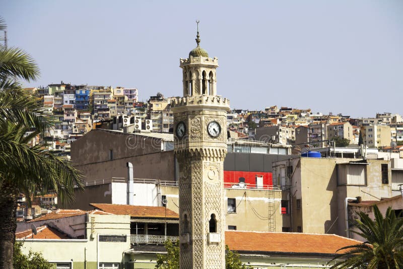 SMIRNE, TURCHIA - 31 LUGLIO: Mattonelle Artistiche Turche Della Parete ...