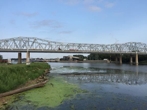 Smith Bridges image stock éditorial. Image du exemples - 58544654